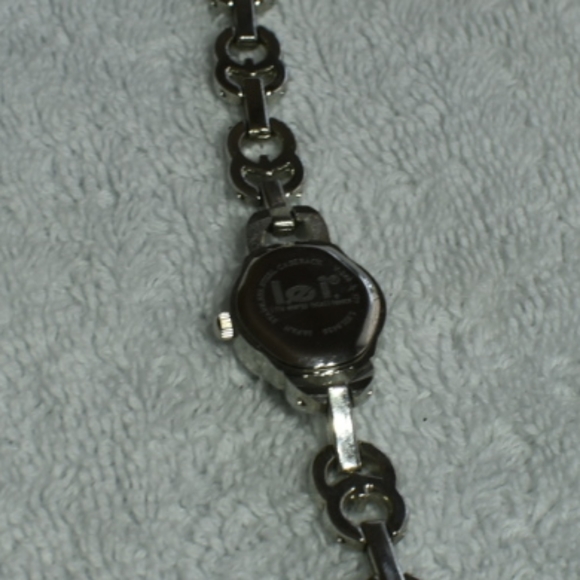 lei | Accessories | Lovely Lei Stainless Steel Quartz Watch With Sky ...